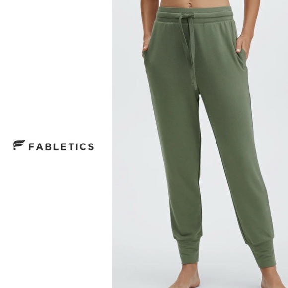 Fabletics | Pants & Jumpsuits | Luxe Fleece Jogger Fabletics Safari ...
